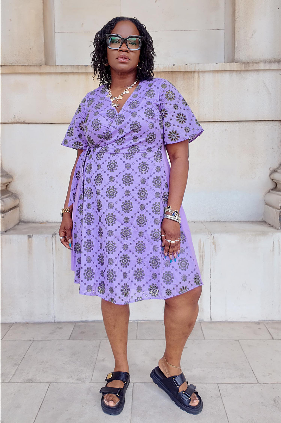 Broderie Anglaise Wrap Dress - Cassis de Violet – Snag Australia